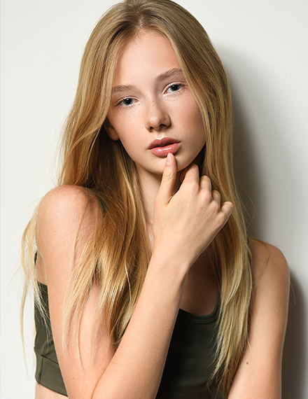 LIZA – 모델 에이전시 | 한마루매니지먼트